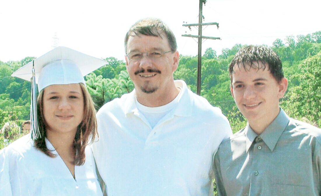 Robert Alan Davis | News, Sports, Jobs - News and Sentinel